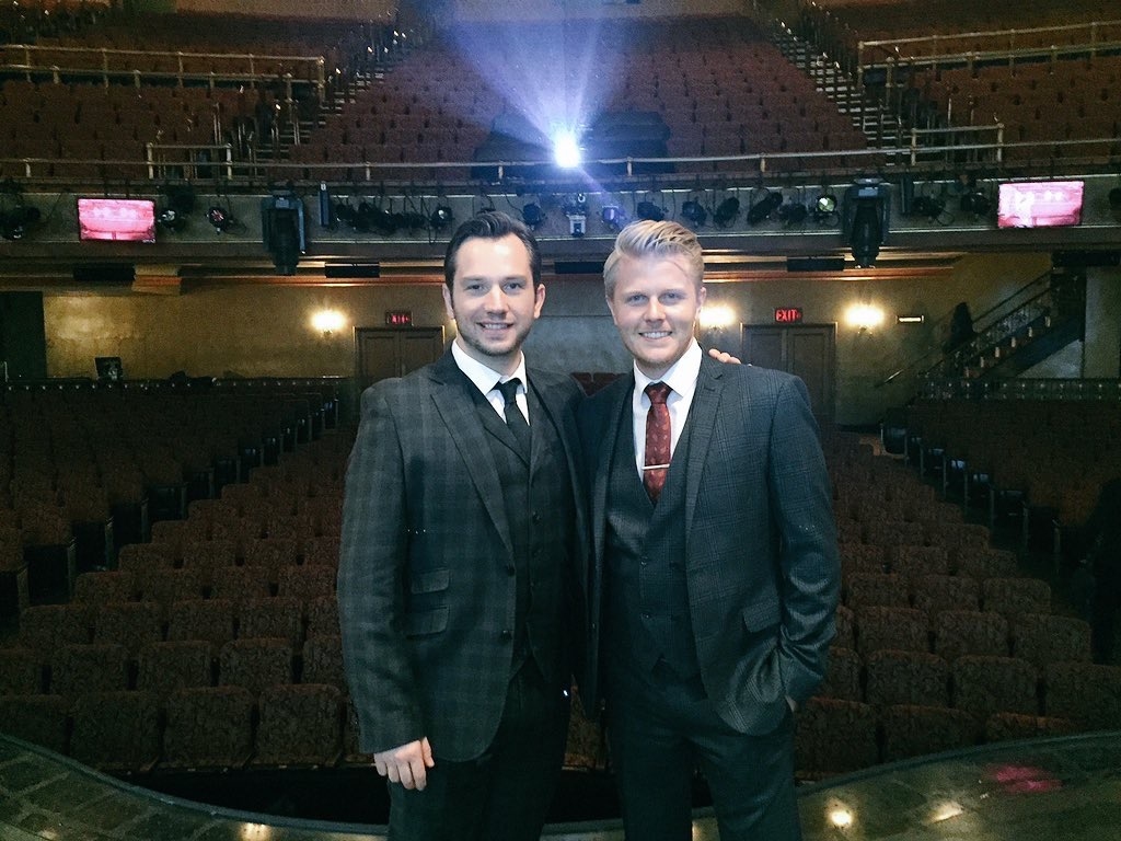 HOME | Simon Schofield